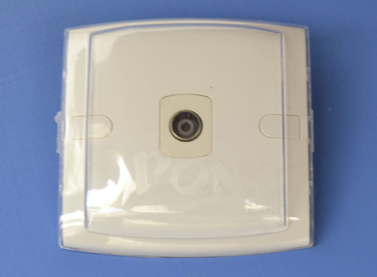 Television Face Plate – Pony Cables